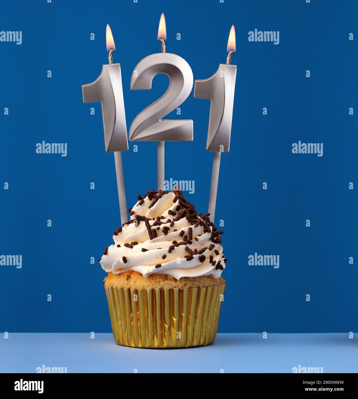 Numero della carta 121 immagini e fotografie stock ad alta risoluzione ...