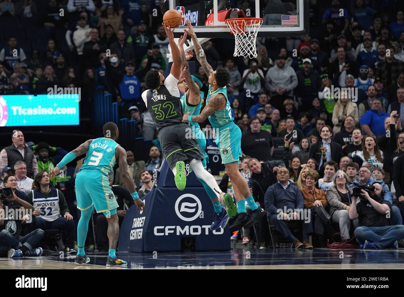 Minnesota Timberwolves center Karl-Anthony Towns (32) shoots over ...