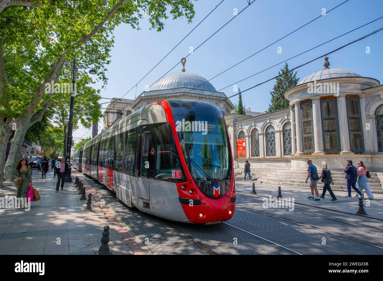 Linea del tram t1 istanbul immagini e fotografie stock ad alta ...