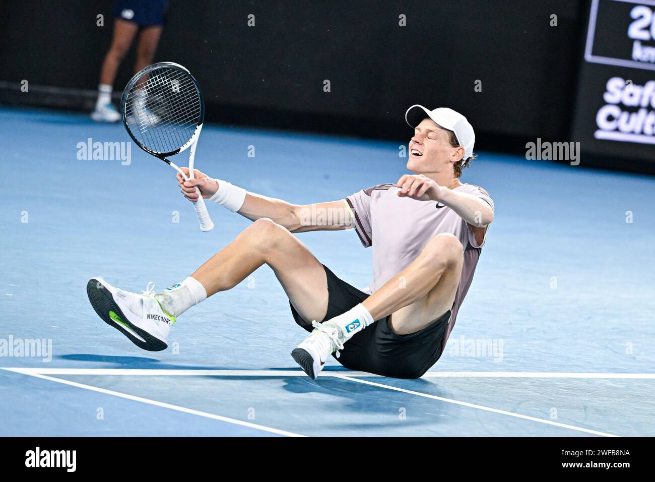 L'italiano Jannik Sinner vince su Daniil Medvedev durante l'Australian Open AO 2024 torneo di ...