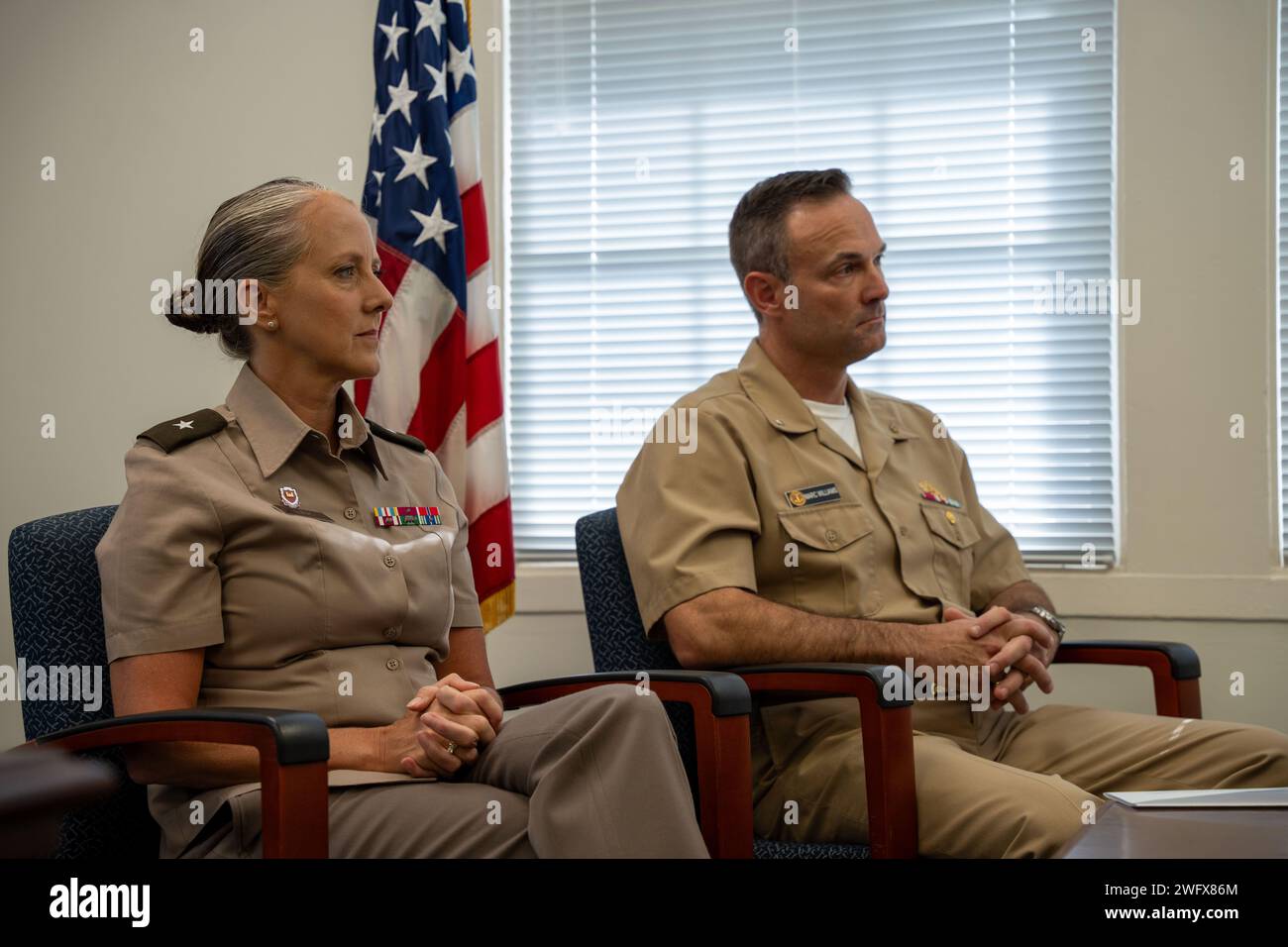 Brig. Gen. Michelle Link, vice comandante, Joint Task Force-Red Hill (JTF-RH) e Rear Adm. Marc ...