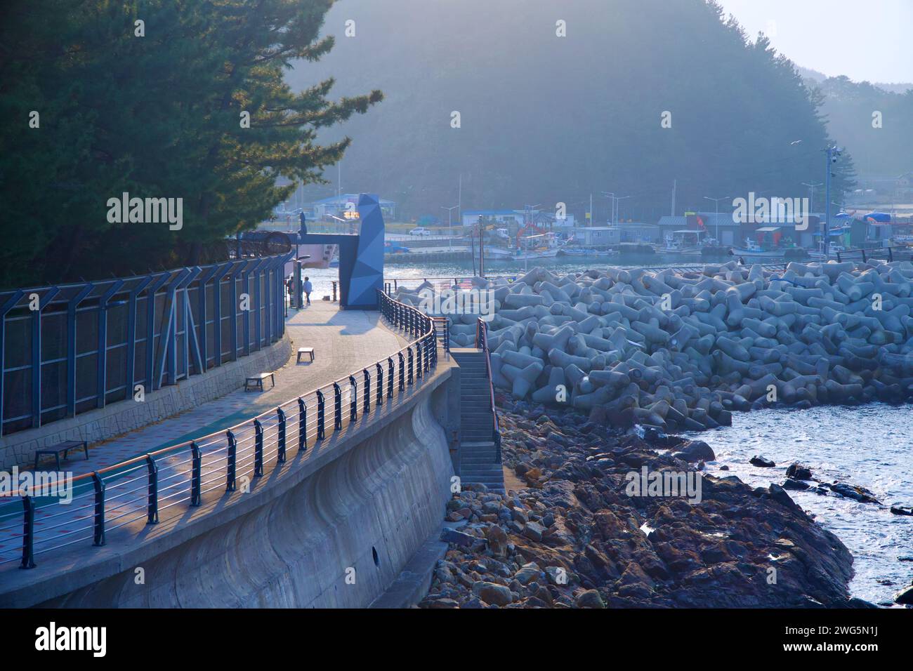 Samcheok City, Corea del Sud - 28 dicembre 2023: Ingresso al sentiero ...