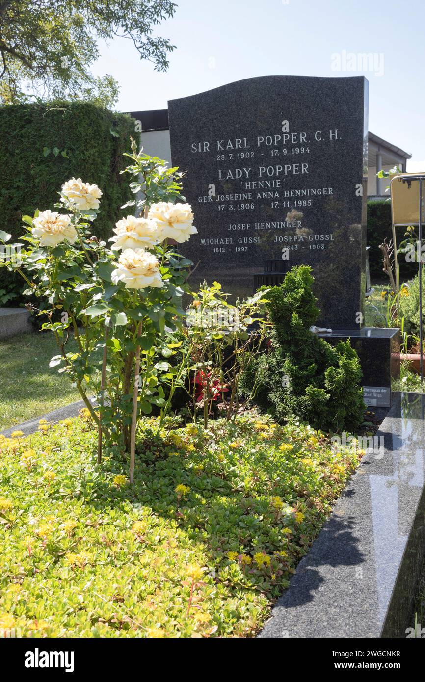 Sir karl popper immagini e fotografie stock ad alta risoluzione - Alamy