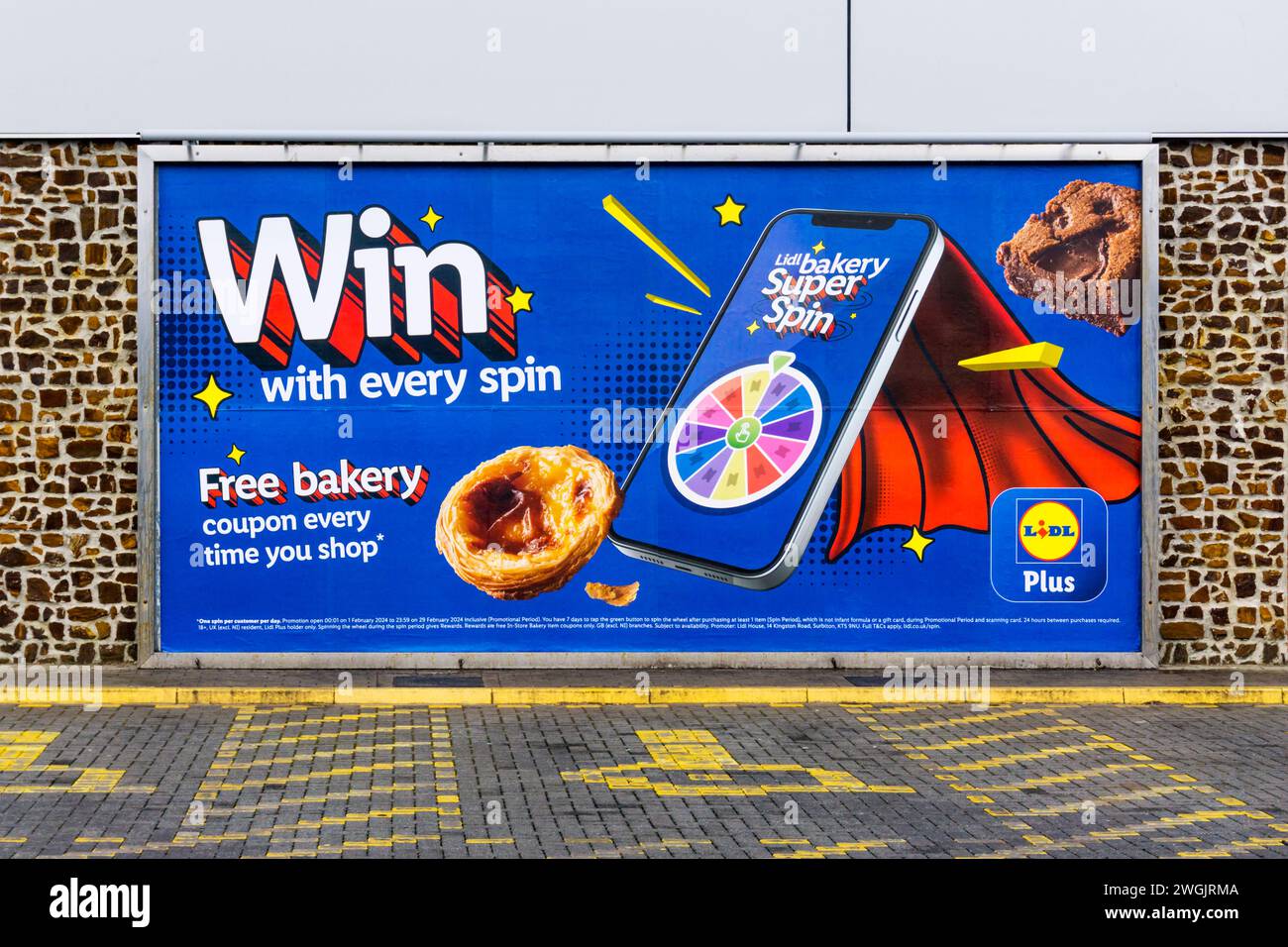 Lidl billboard immagini e fotografie stock ad alta risoluzione - Alamy