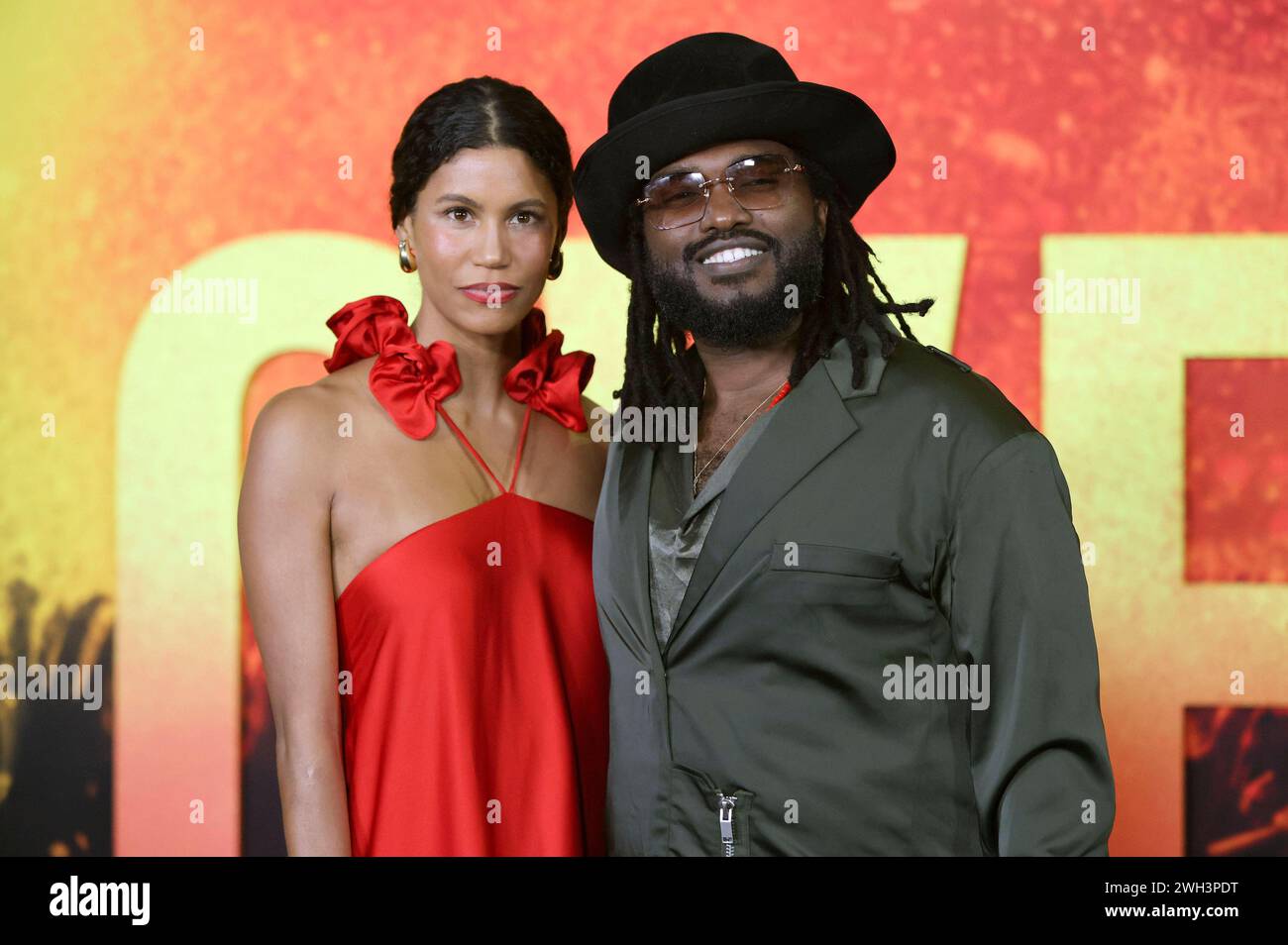 Aston Barrett Jr. Mit Begleitung bei der Premiere des Kinofilms Bob ...