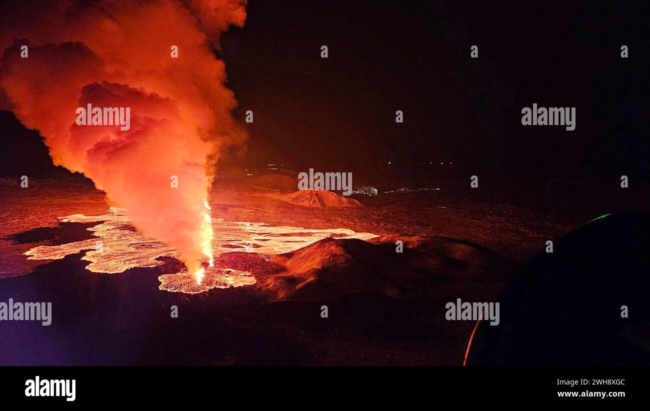 Penisola di Reykjanes, Islanda. 8 febbraio 2024. Rinnovati flussi ...