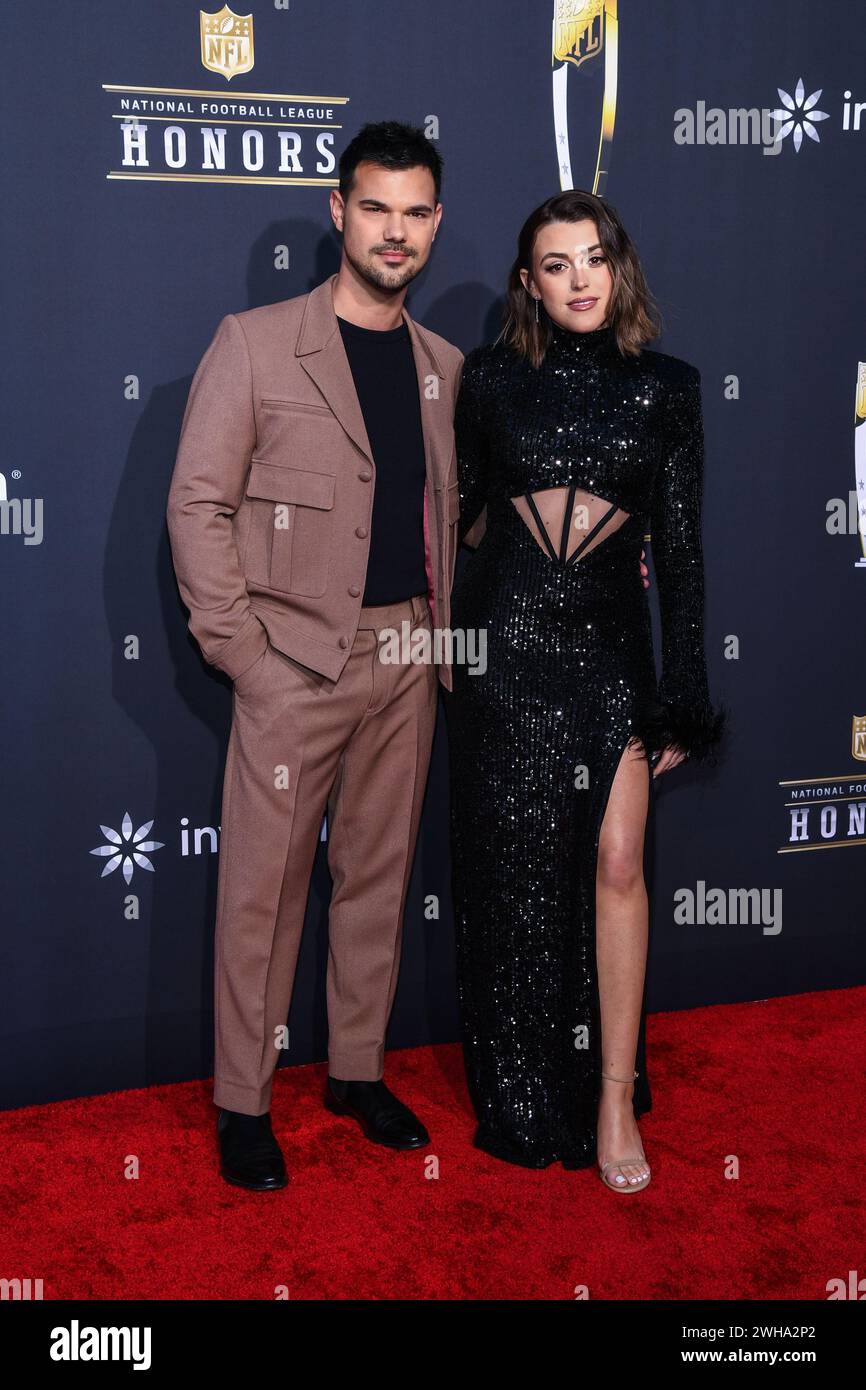 Taylor Lautner e Taylor Dome sul Red carpet al tredicesimo anniversario ...