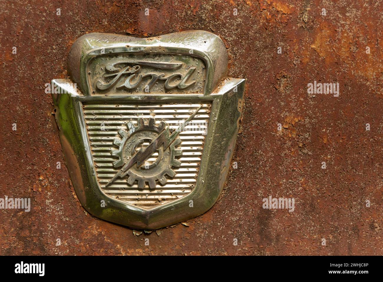 Old ford logo immagini e fotografie stock ad alta risoluzione - Alamy