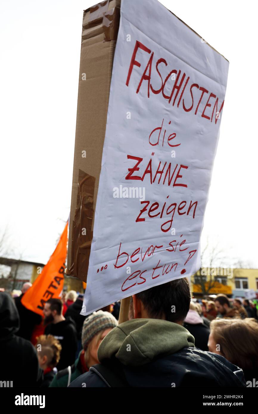 Demonstration unter dem motto ãNie wieder ist jetzt C für Demokratie, gegen FaschismusÓ ...