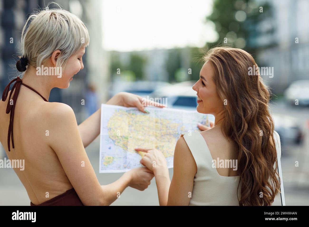 Mapa de papel immagini e fotografie stock ad alta risoluzione - Alamy