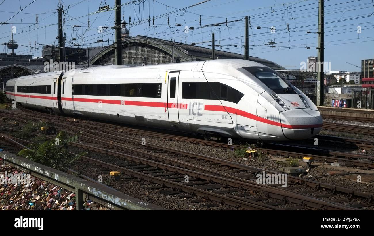 Intercity express immagini e fotografie stock ad alta risoluzione - Alamy
