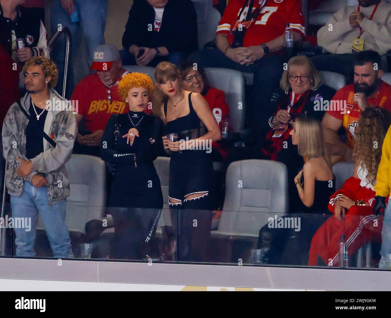 L'11 febbraio 2024 rapper Ice Spice e la cantante Taylor Swift hanno ...