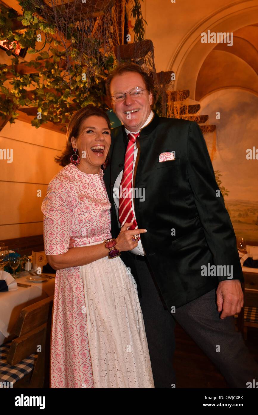 Franz Georg Strauß mit Ehefrau / Aschermittwoch Fischessen ...