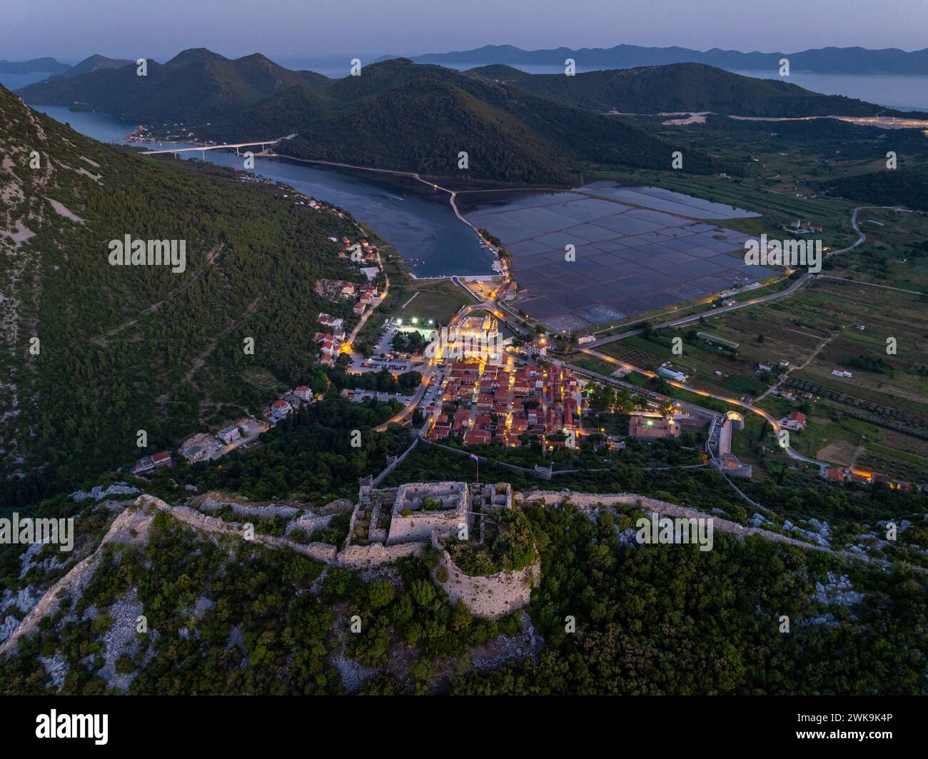 Ston building architecture immagini e fotografie stock ad alta ...