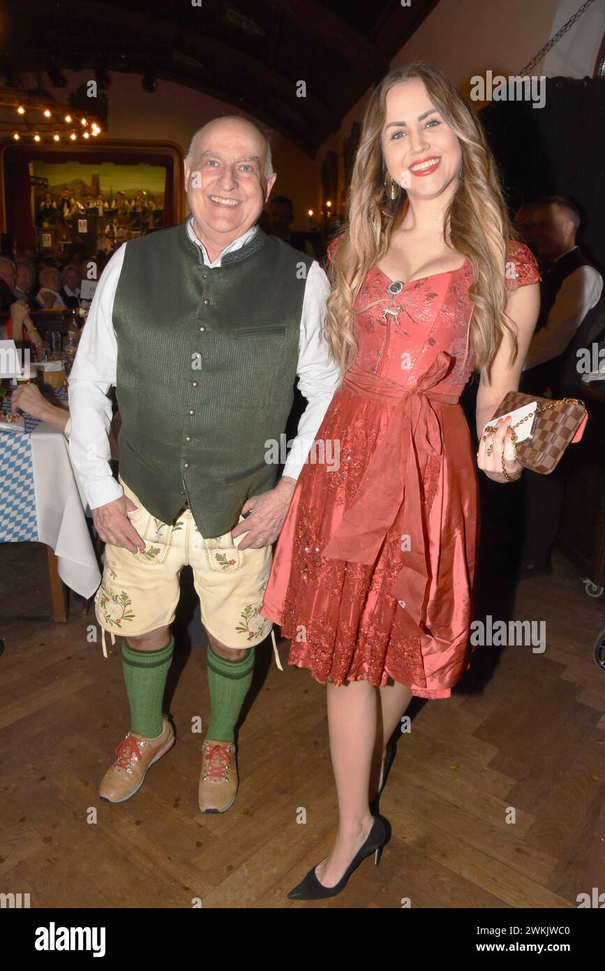 Dr. Axel Munz Trachten Angermaier Delia Groesch Muenchen 19.05.2024 ...