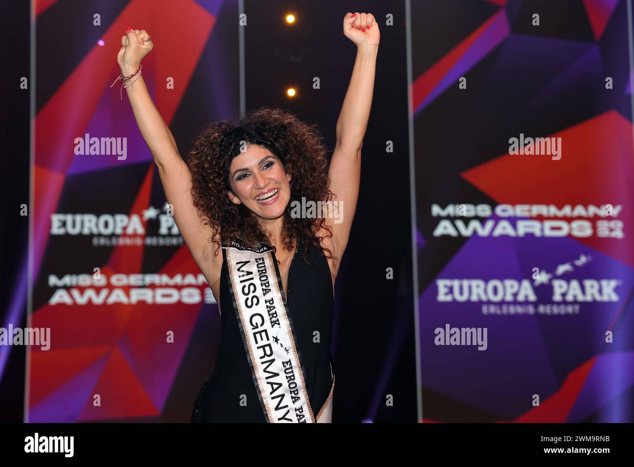 Miss Germany Awards finale 2024 Apameh API Schönauer - Miss Germania ...