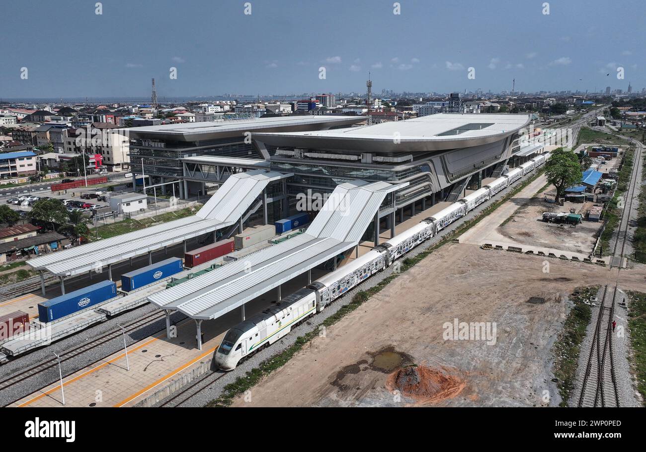 (240305) -- LAGOS, 5 marzo 2024 (Xinhua) -- una foto aerea scattata il ...