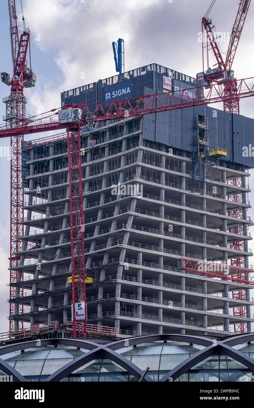 Rohbau des Bauprojekts Elbtower, der architektonische Abschluss der ...