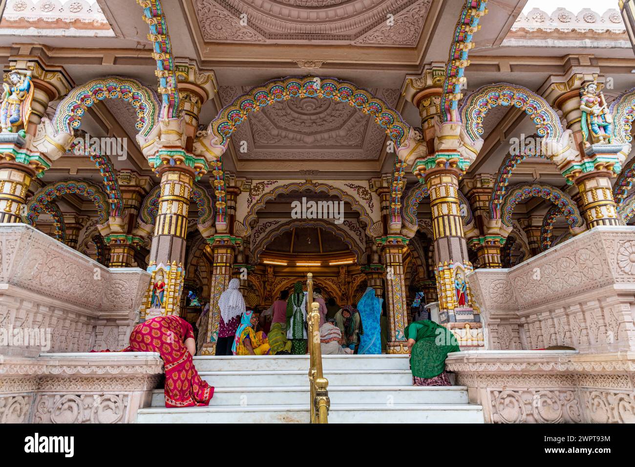 Shree swaminarayan mandir immagini e fotografie stock ad alta ...