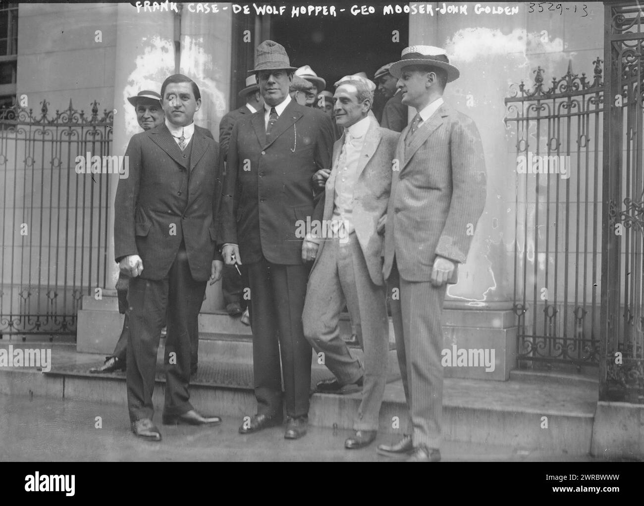 Frank Case - DeWolf Hopper - Geo. Mooser - John Golden, fotografo ...