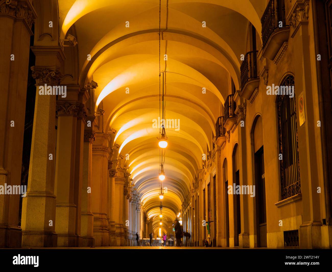 Passerella coperta torino immagini e fotografie stock ad alta ...
