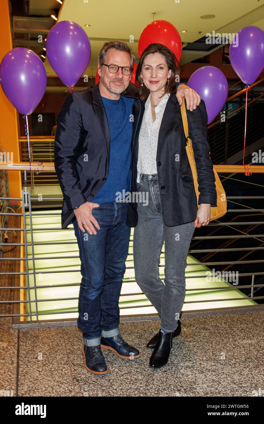 Prima del teatro - Cluedo - Das Mörderspiel Rene Steinke und Bianca ...