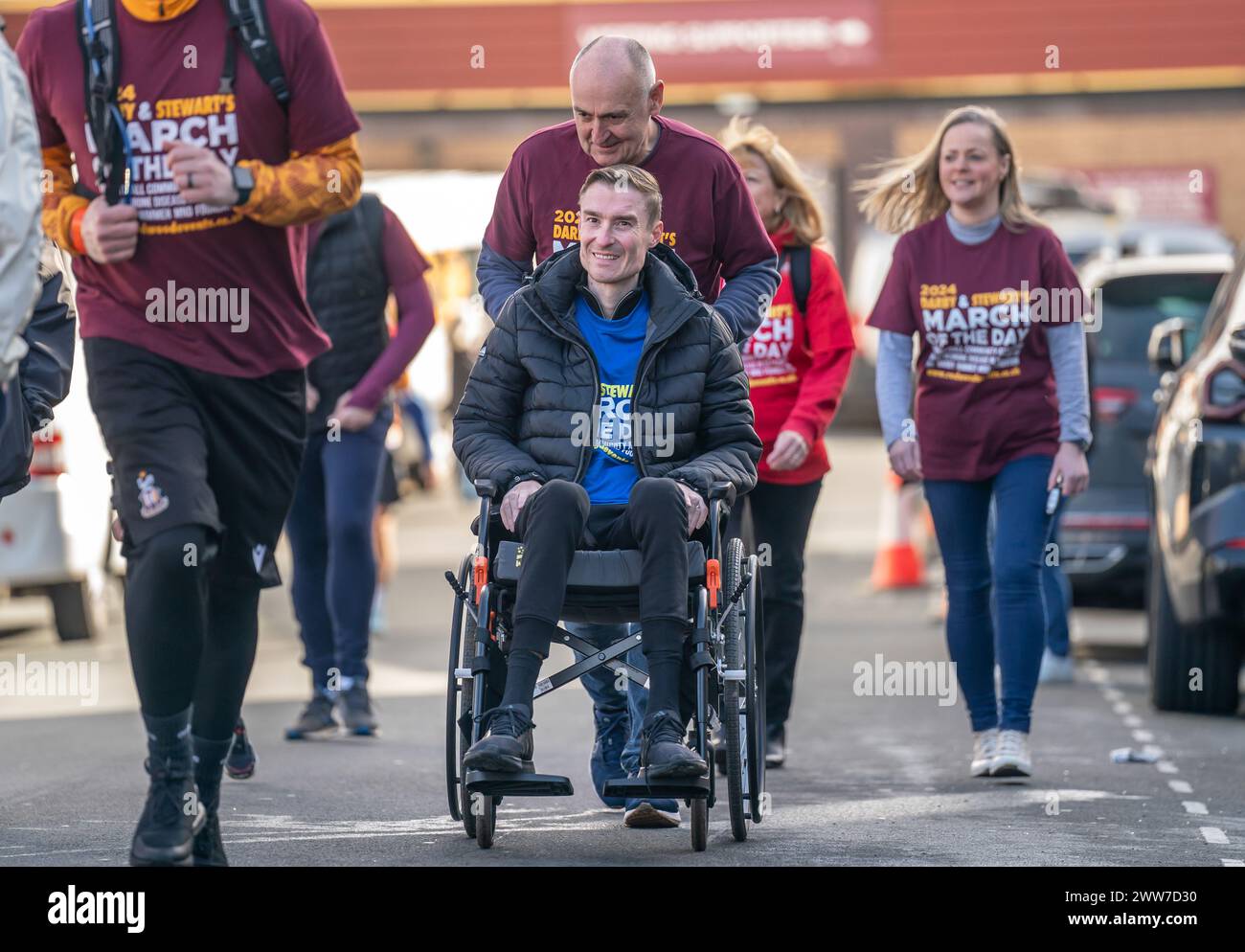 L'ex giocatore di calcio Stephen Darby, a cui è stata diagnosticata una ...