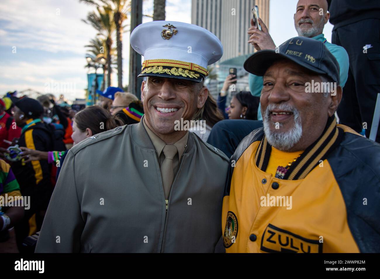 U.S. Marine Corps Brig. Il generale Omar J. Randall, il vice comandante ...