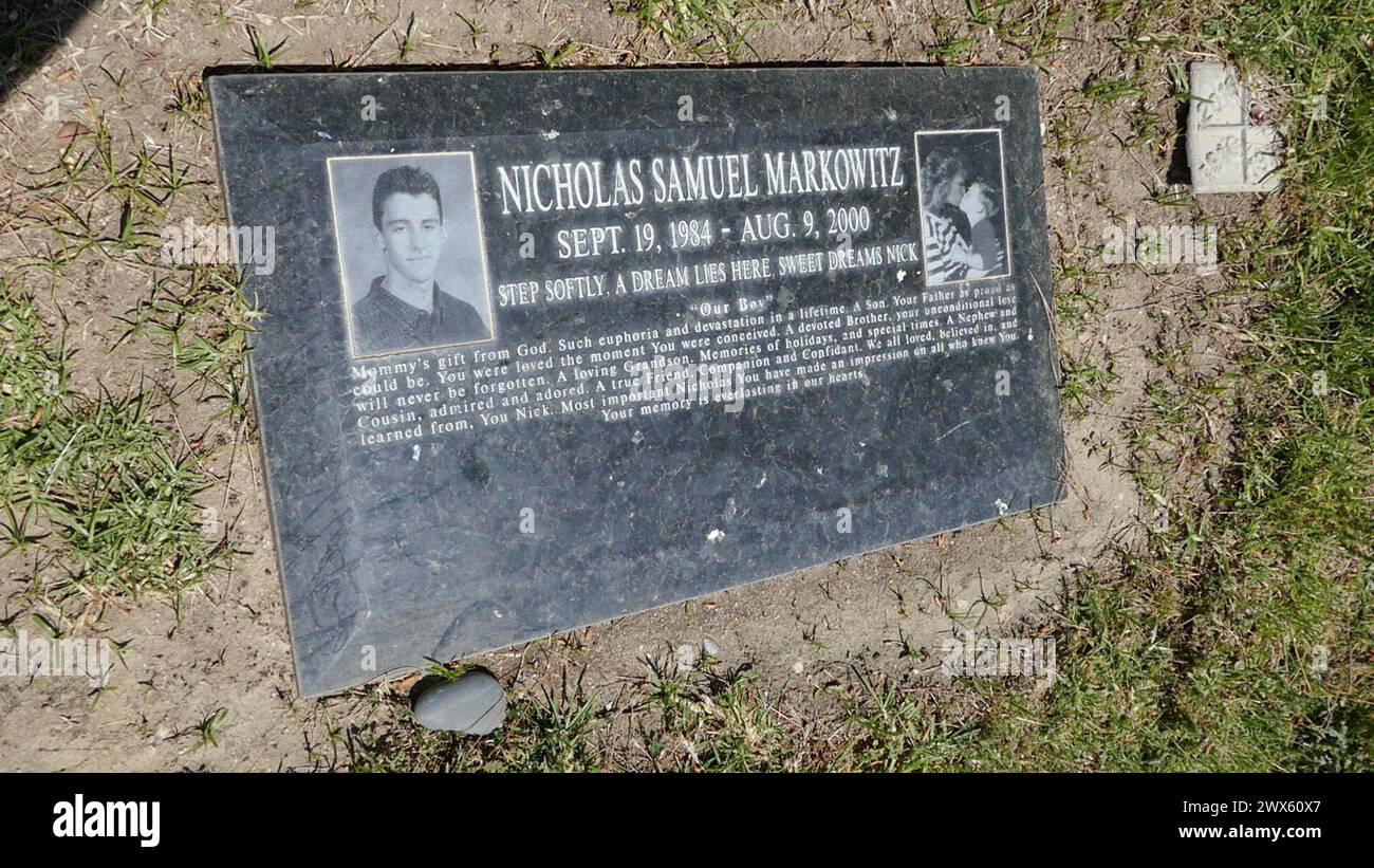 Mission Hills, California, USA 26 marzo 2024 la tomba di Nicholas ...
