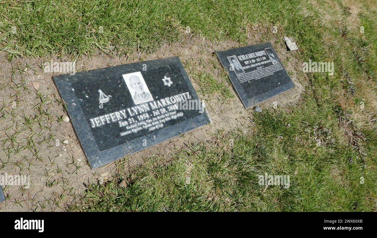 Mission Hills, California, USA 26 marzo 2024 la tomba di Nicholas ...