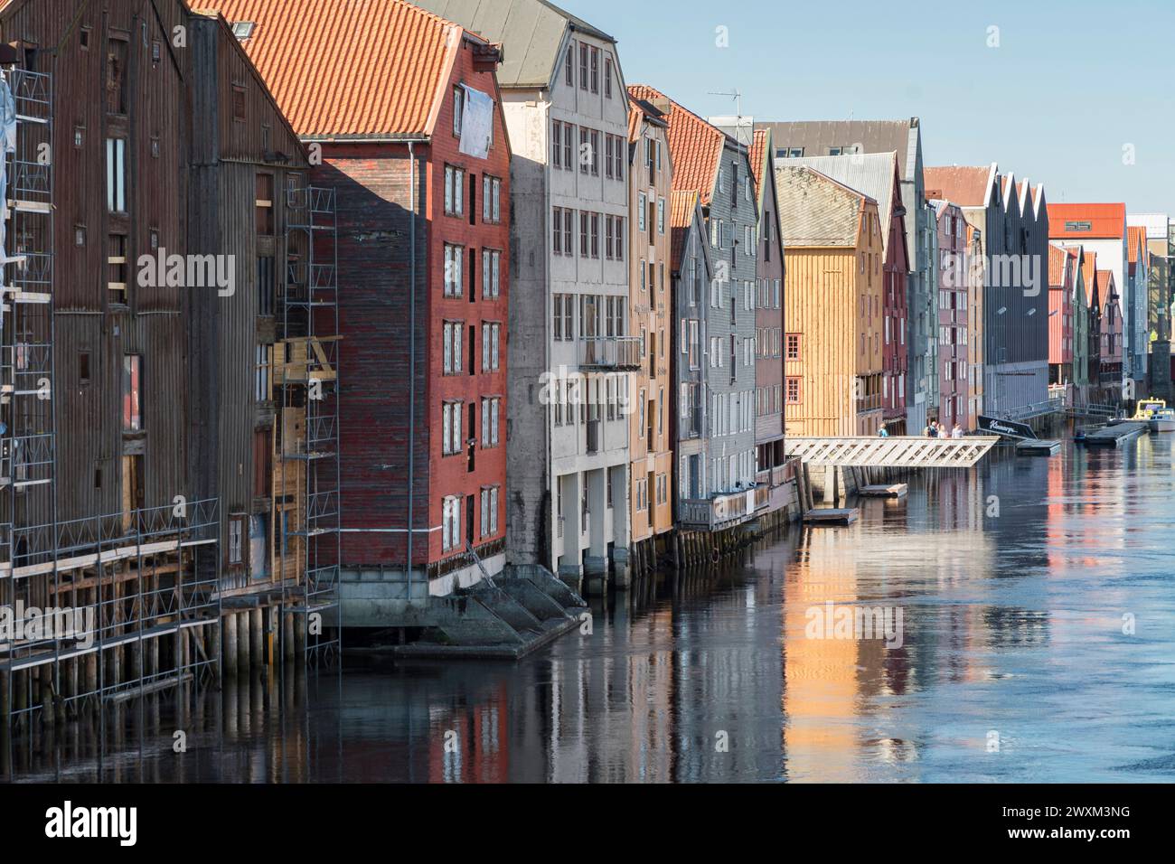 Maisons en bois immagini e fotografie stock ad alta risoluzione - Alamy