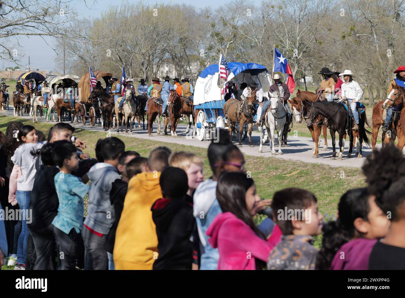 Prairie View, Texas, Stati Uniti. 20 febbraio 2024. I bambini della ...