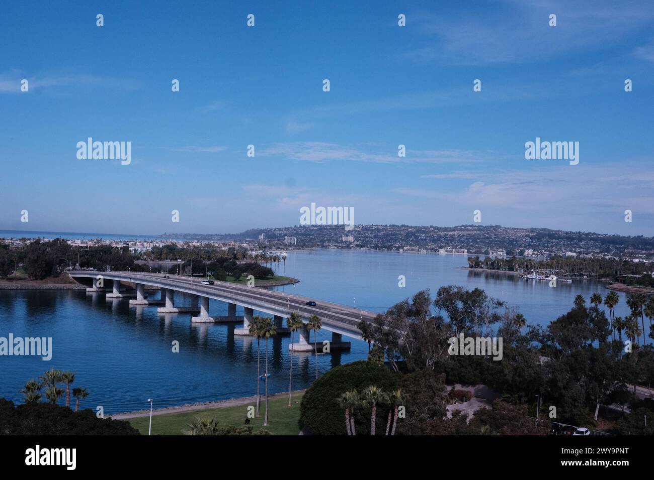 Arched walkways immagini e fotografie stock ad alta risoluzione - Alamy