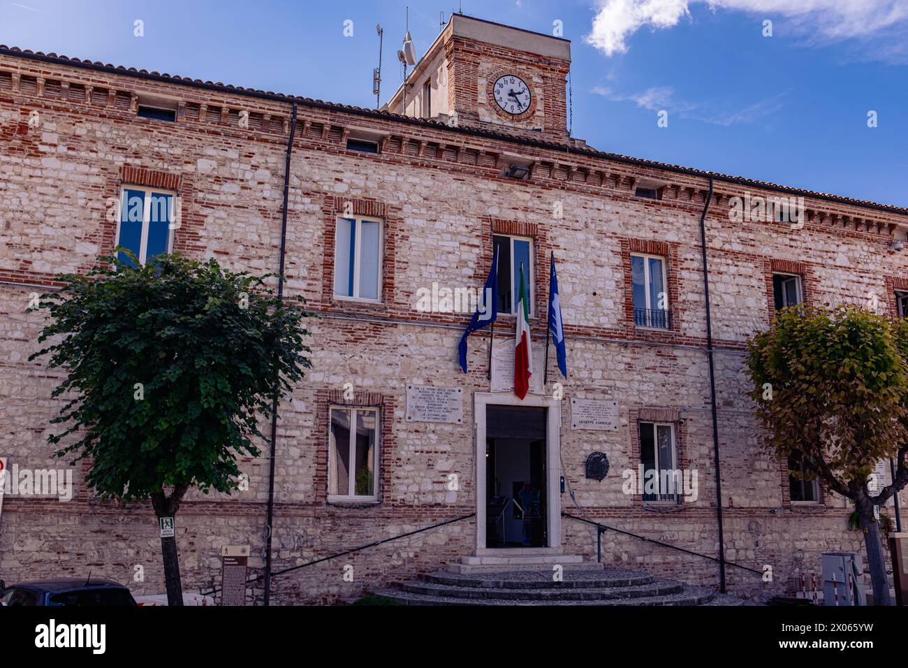 Italia bandiera immagini e fotografie stock ad alta risoluzione - Alamy