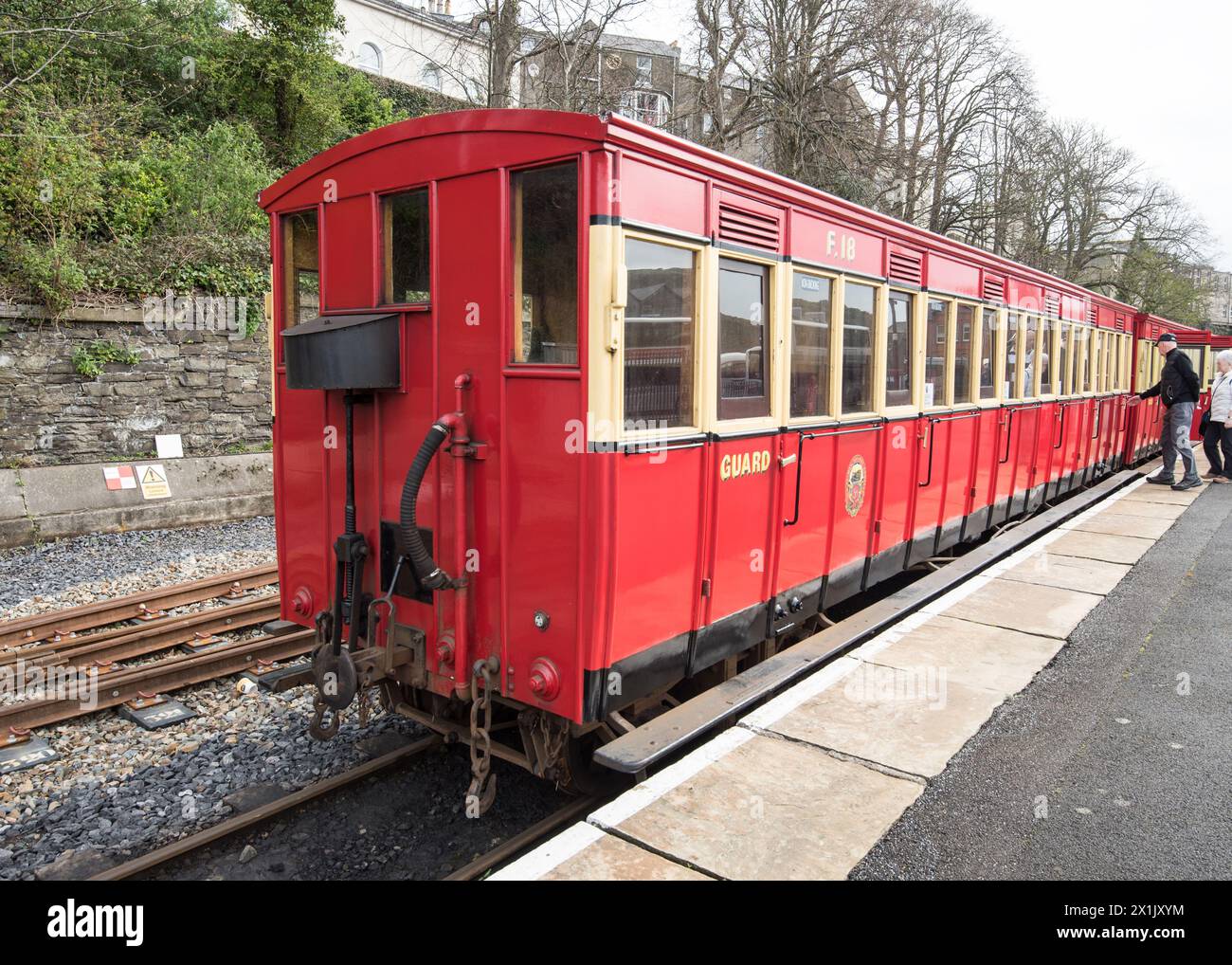 La ferrovia a vapore dell'Isola di Man, Manx Raad Yiarn Vannin, la ...
