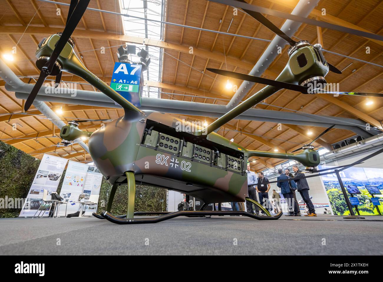 Multicopter für den Verwundetentransport, MEDEVAC Grille, des ...