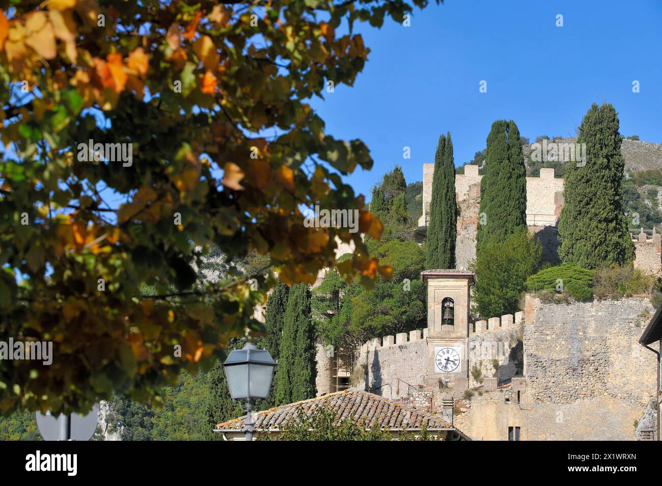 Castello rocca sinibalda immagini e fotografie stock ad alta ...