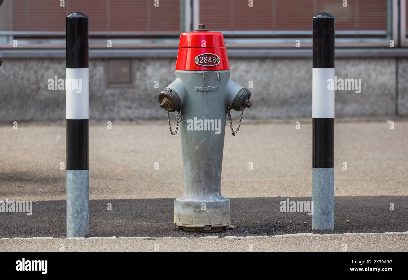 Hydrant der feuerwehr immagini e fotografie stock ad alta risoluzione ...