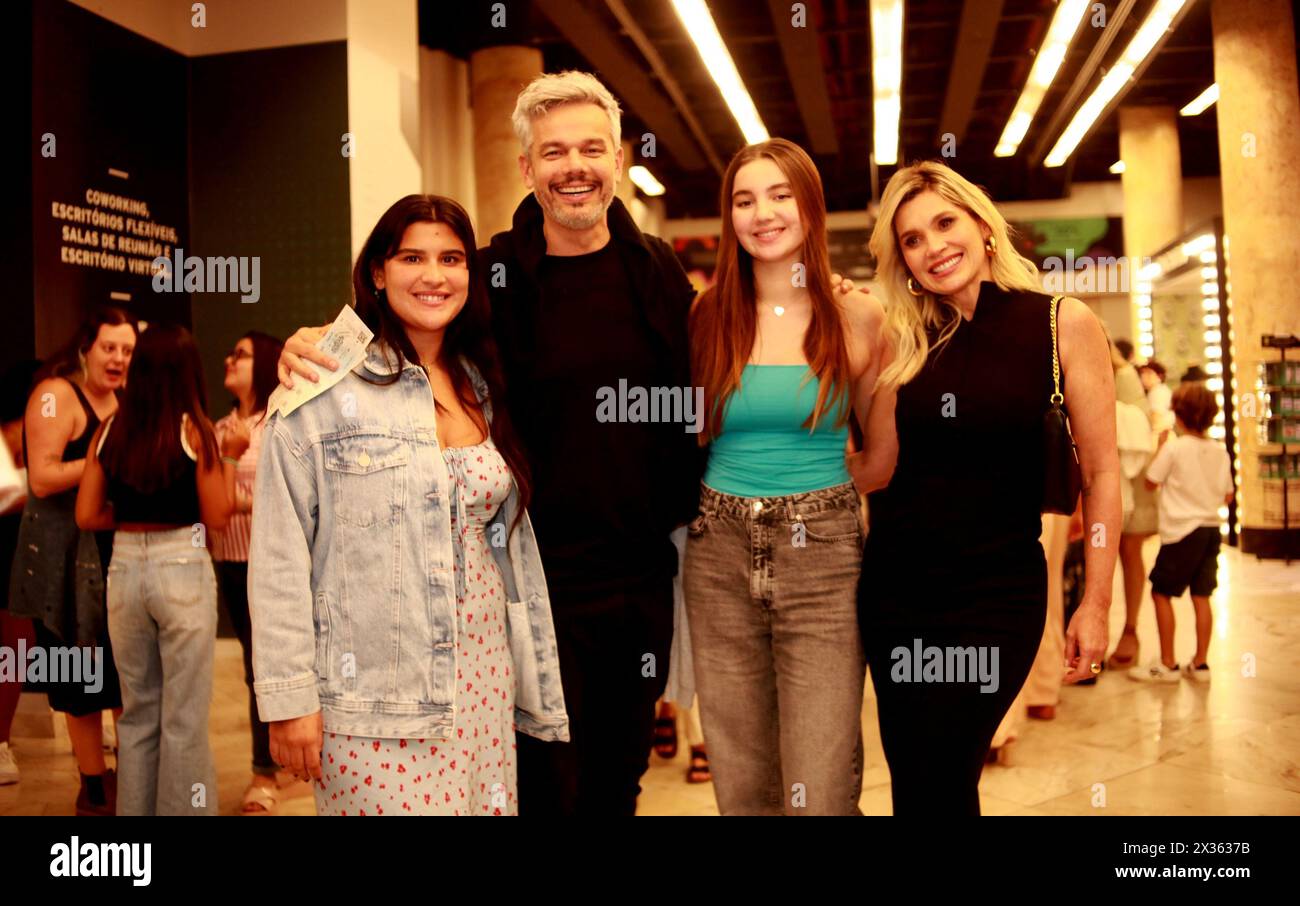 Flavia alessandra immagini e fotografie stock ad alta risoluzione - Alamy