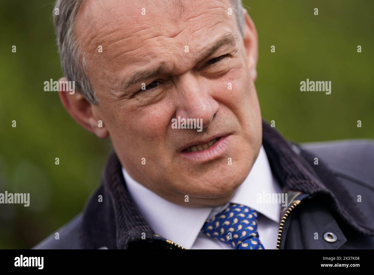Il leader liberal democratico Sir ed Davey fa un'intervista ai media ...