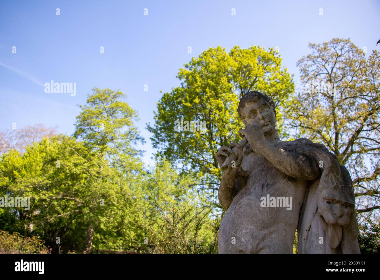 Monumento all'angelo caduto immagini e fotografie stock ad alta ...