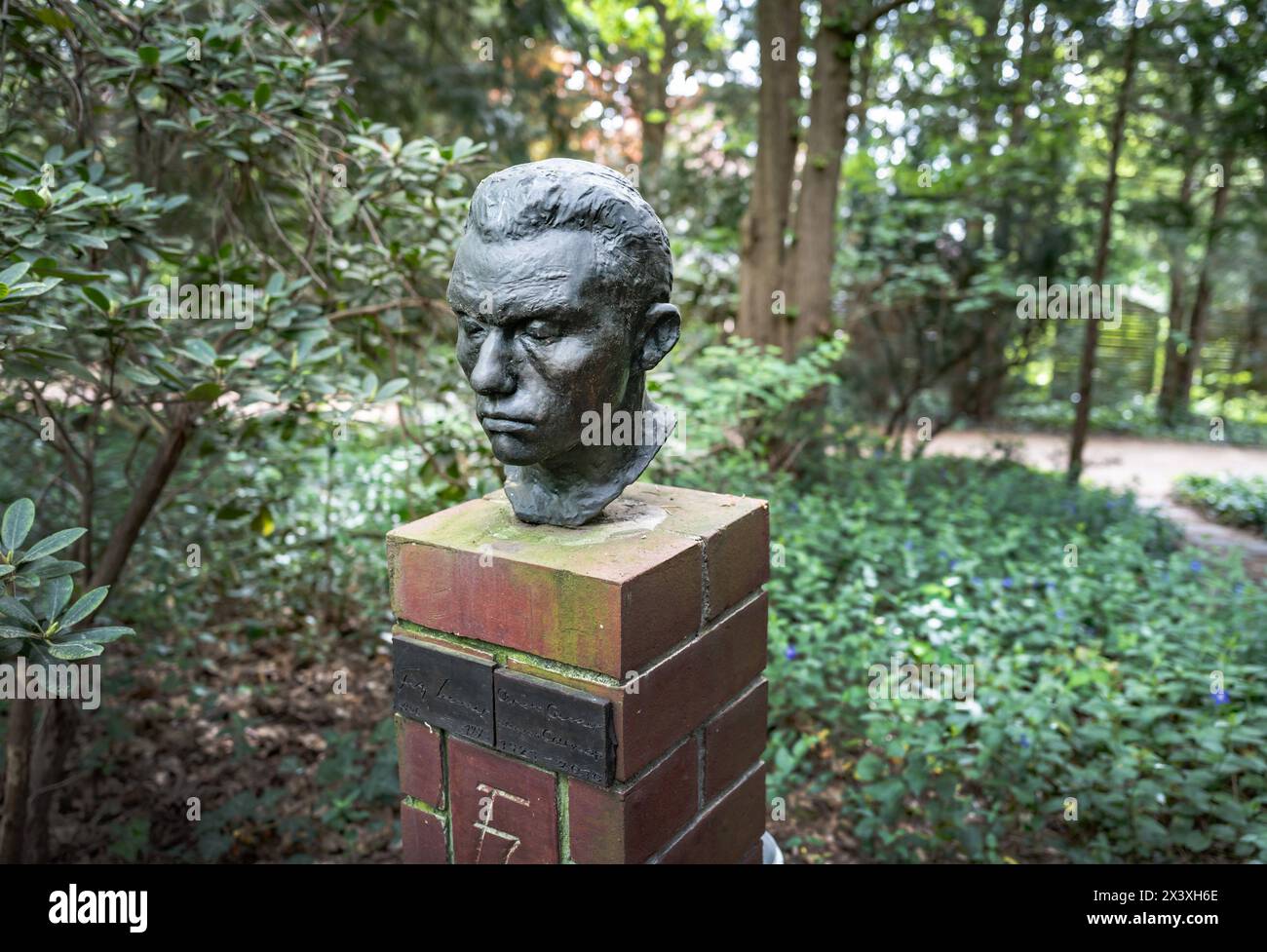 Scultore fritz cremer immagini e fotografie stock ad alta risoluzione ...