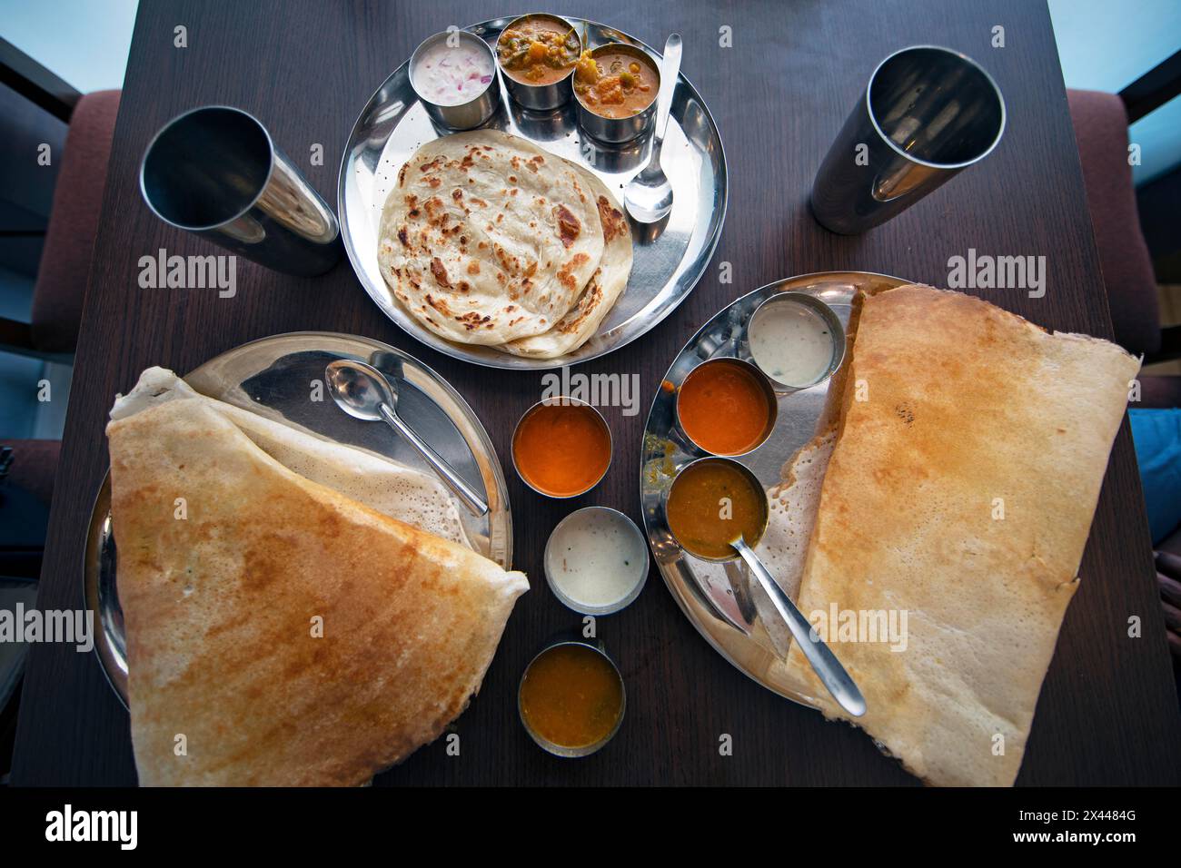 Dosa tradizionale immagini e fotografie stock ad alta risoluzione - Alamy