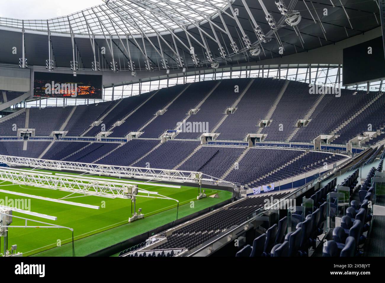 Football stadium seating immagini e fotografie stock ad alta ...