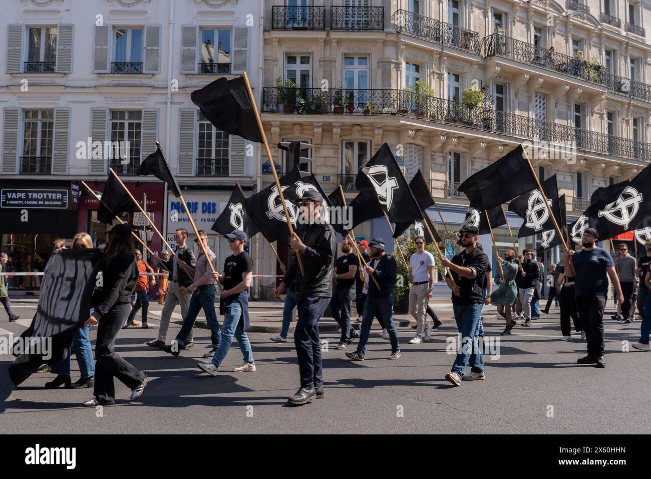 Le strade del centro di Parigi testimoniano la preoccupante presenza ...