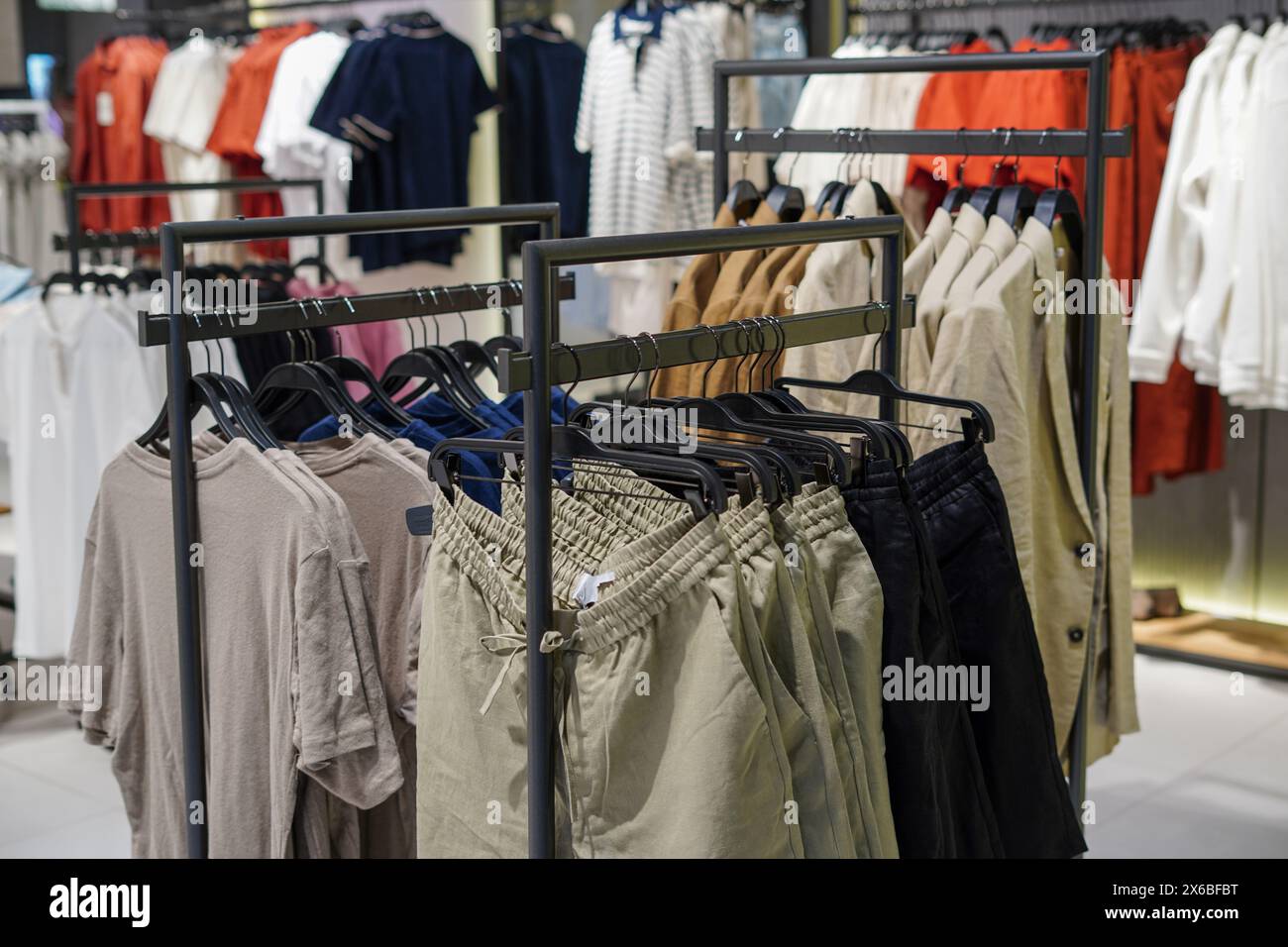 Vetrina di moda maschile immagini e fotografie stock ad alta ...