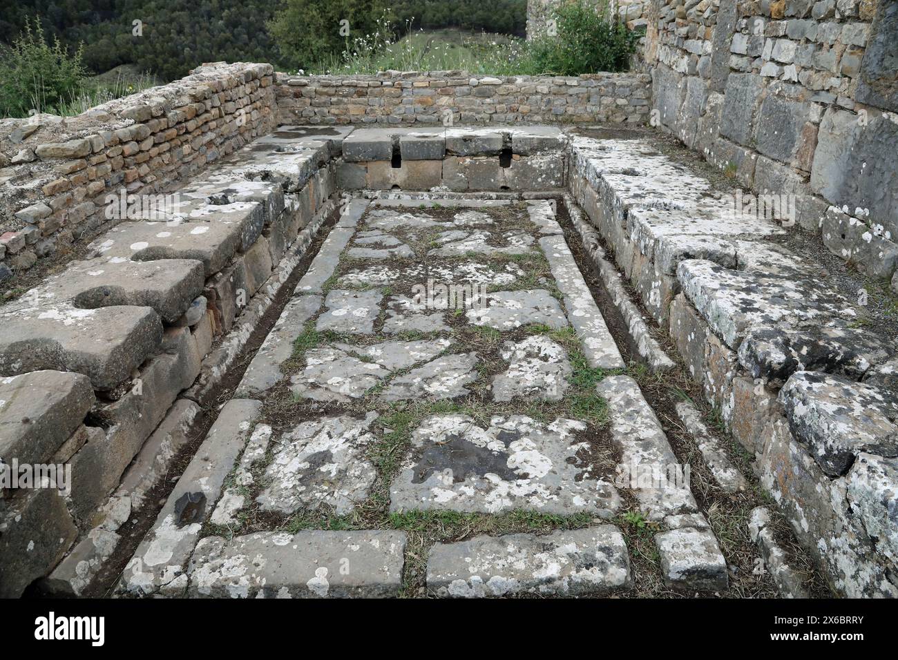 Roman toilets immagini e fotografie stock ad alta risoluzione - Alamy