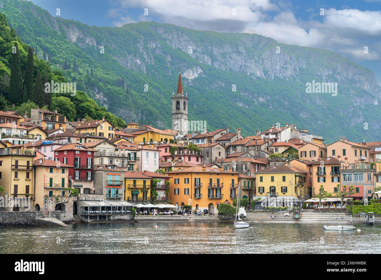 Lago di como varenna immagini e fotografie stock ad alta risoluzione ...