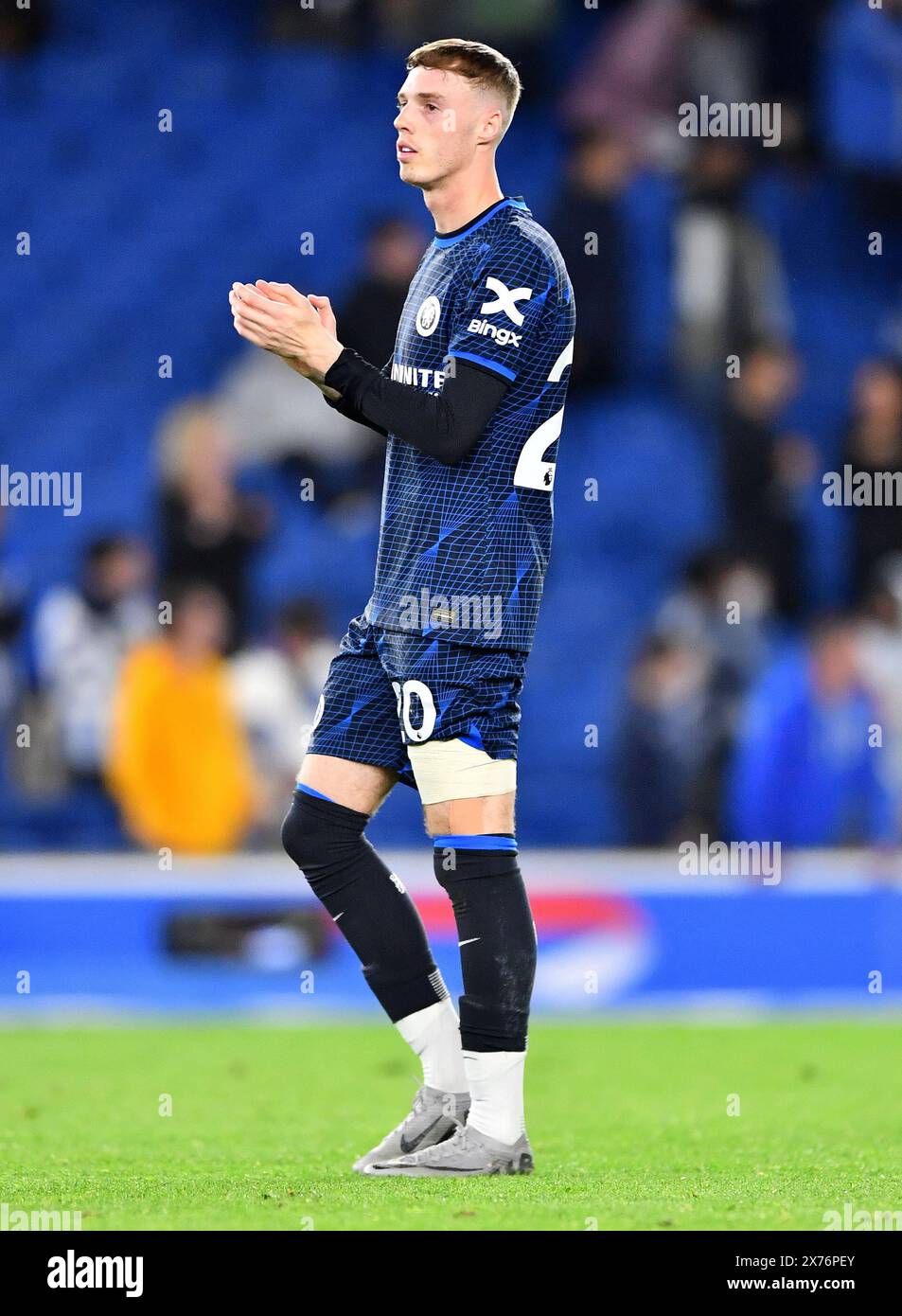 Cole Palmer del Chelsea è visibile a tempo pieno con le reggette ...