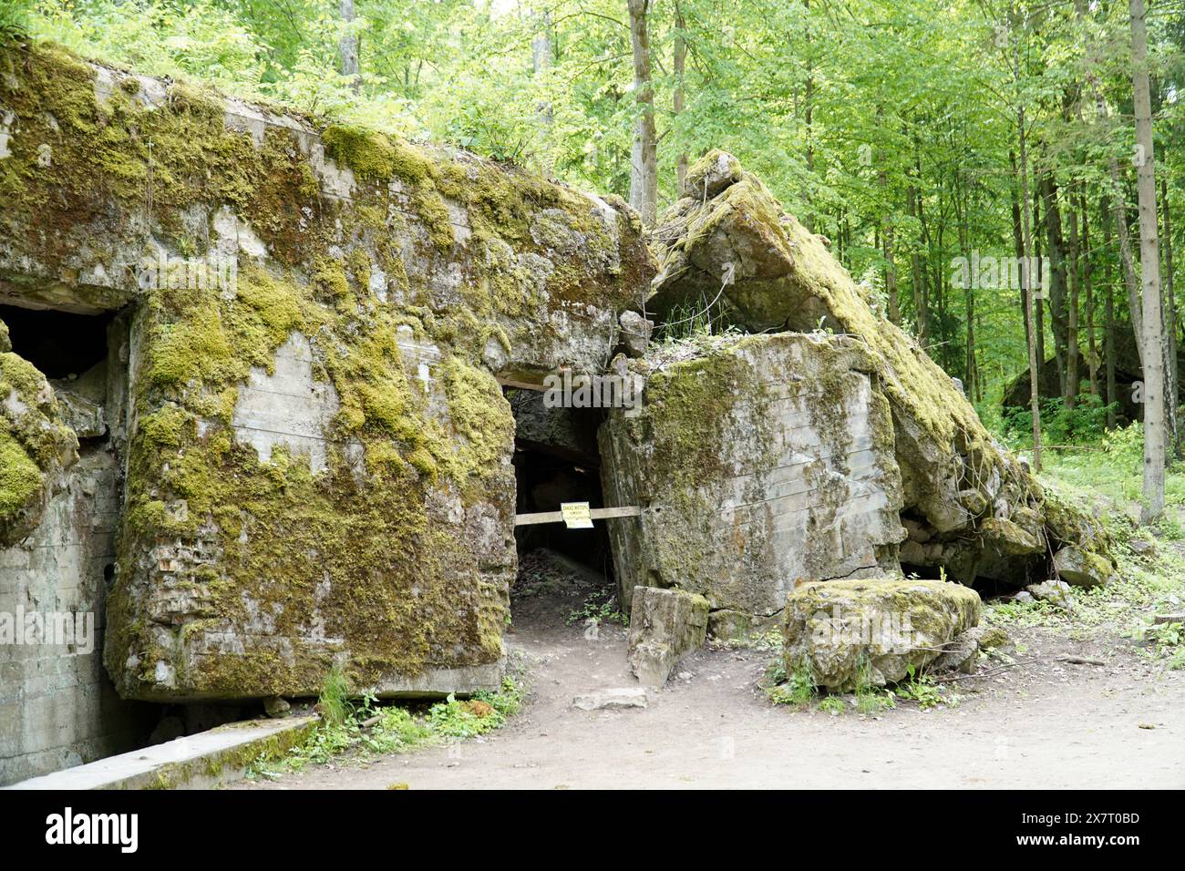 Adolf hitlers bunker immagini e fotografie stock ad alta risoluzione ...